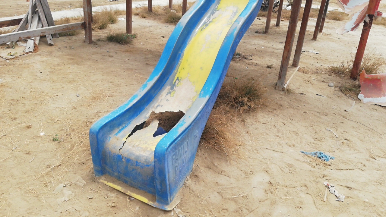 Parque infantil es una trampa mortal para niños