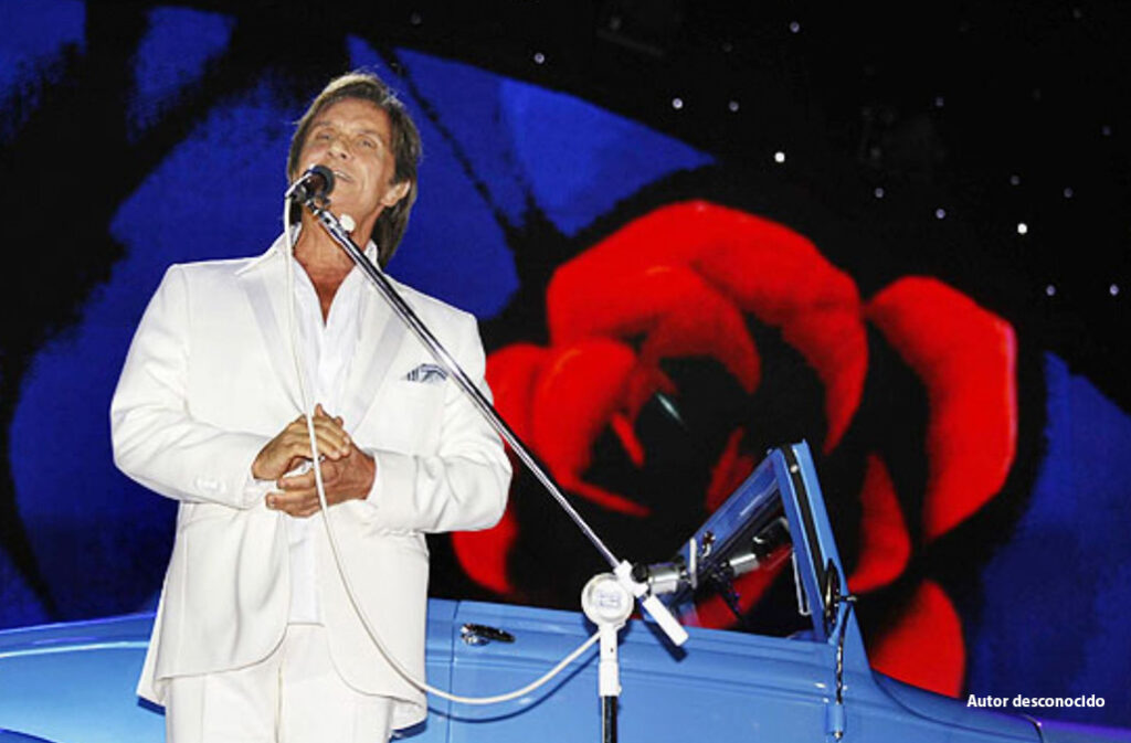 El cantante brasileño Roberto Carlos cumple 80 años en confinamiento